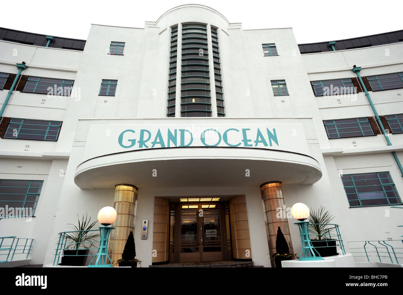 Grand ocean saltdean hi-res stock photography and images - Alamy