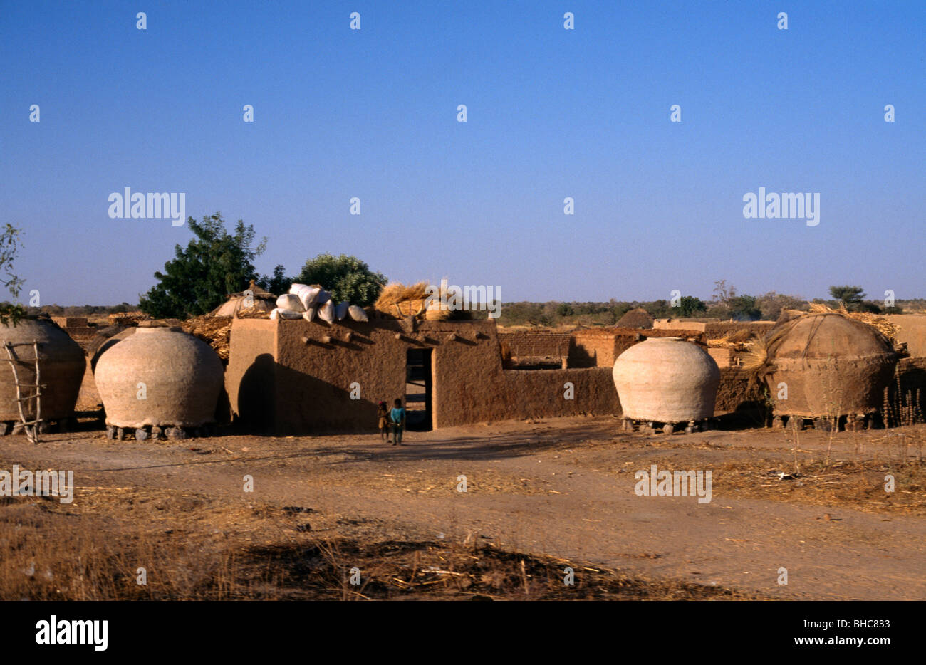 Nigeria Village Scene Between Sokoto & Kano Stock Photo - Alamy
