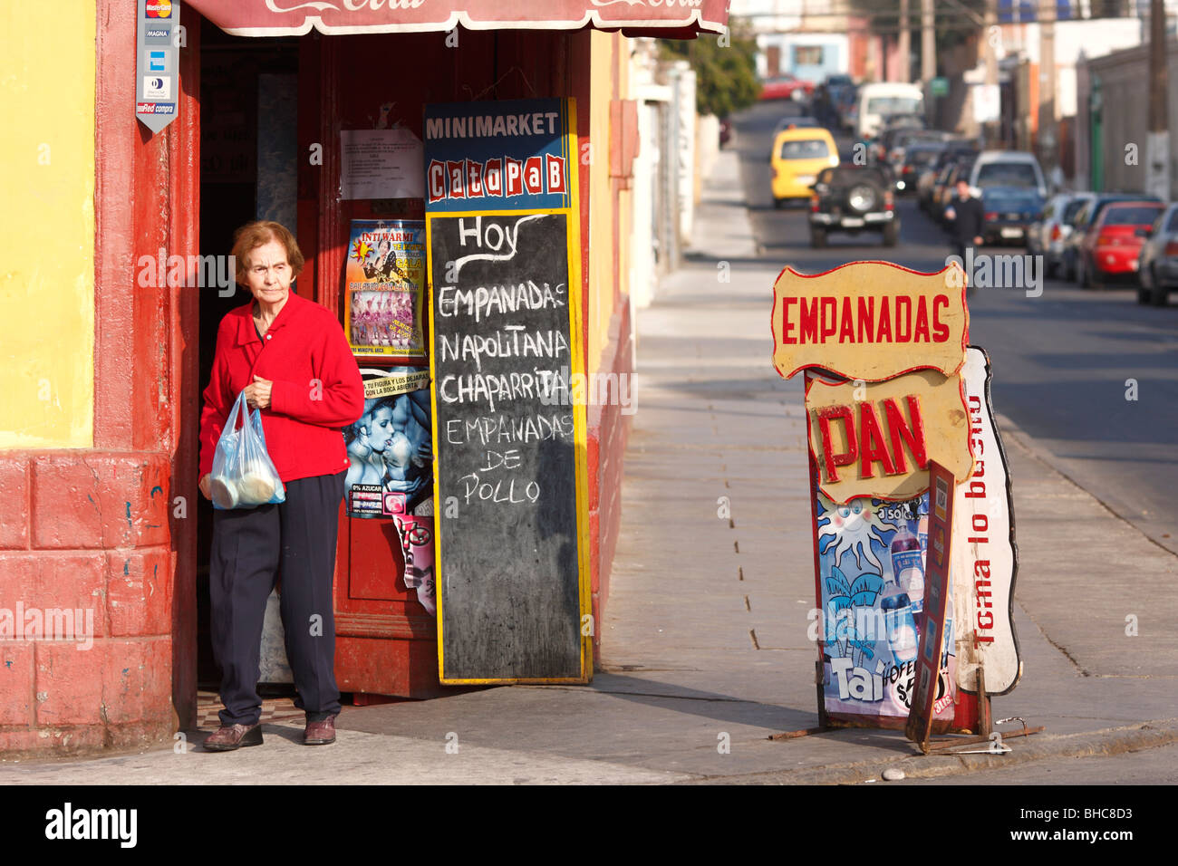 Minimarket shop hi-res stock photography and images - Alamy