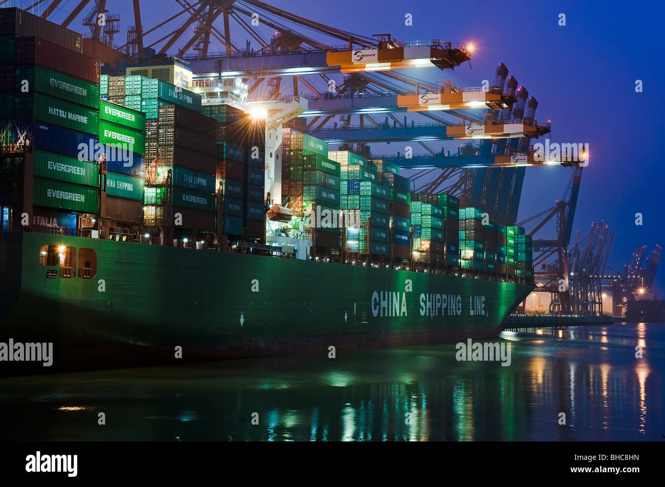 Container ships at Hamburg docks Germany Stock Photo - Alamy