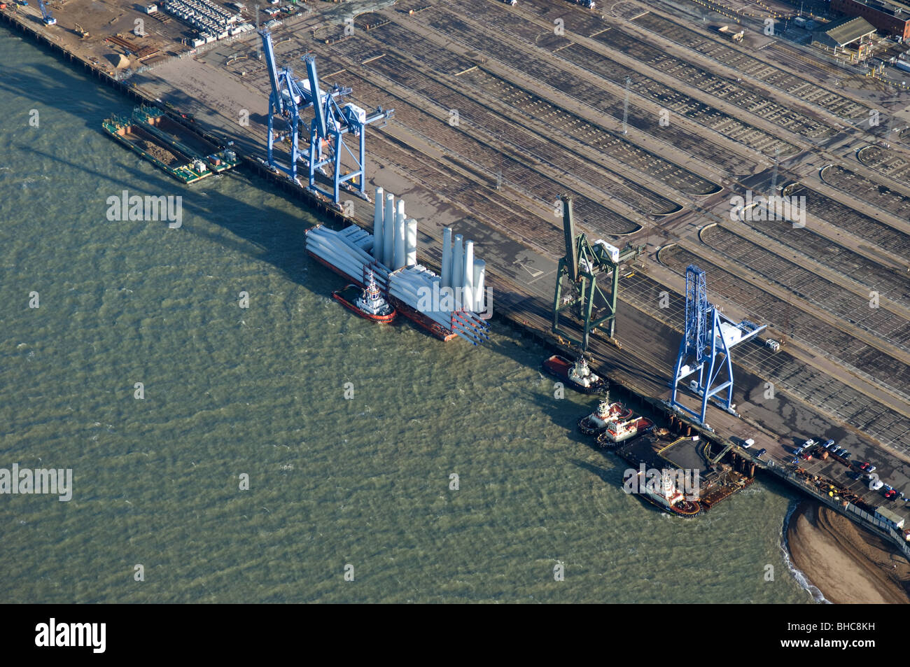 Wind farm components hi-res stock photography and images - Alamy