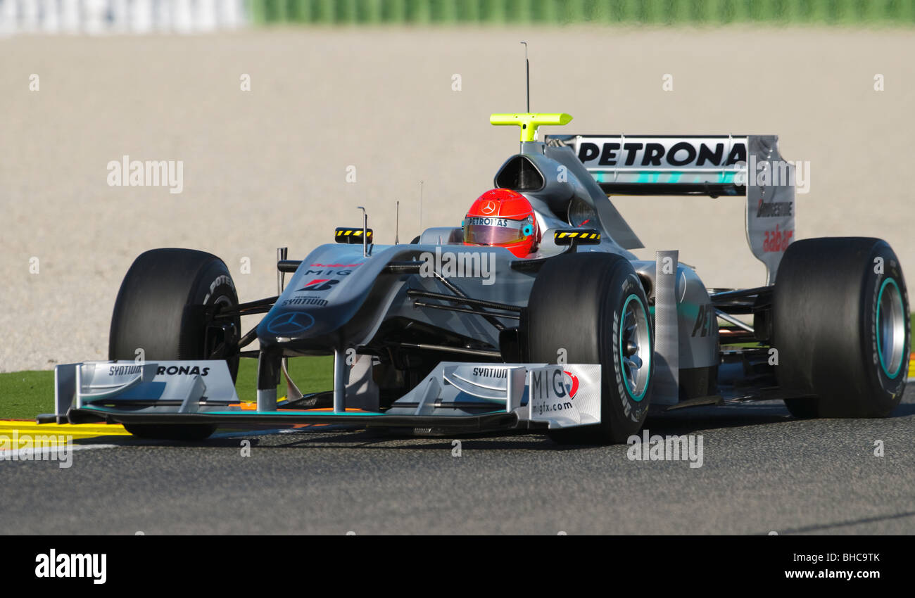 Michael SCHUMACHER testdrives the Mercedes MGP W01 Formula 1 race car ...