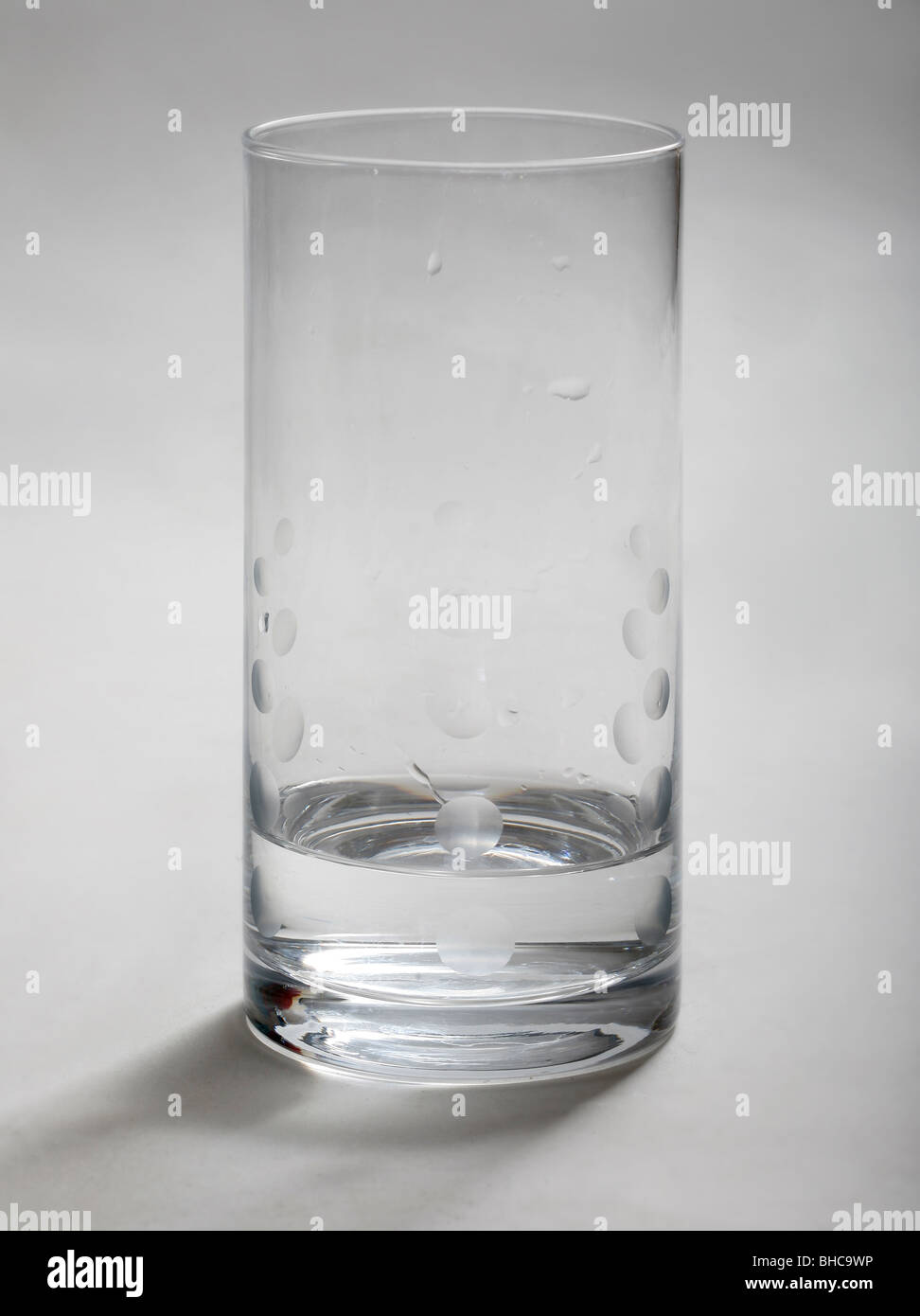 Water being poured into a glass Stock Photo - Alamy