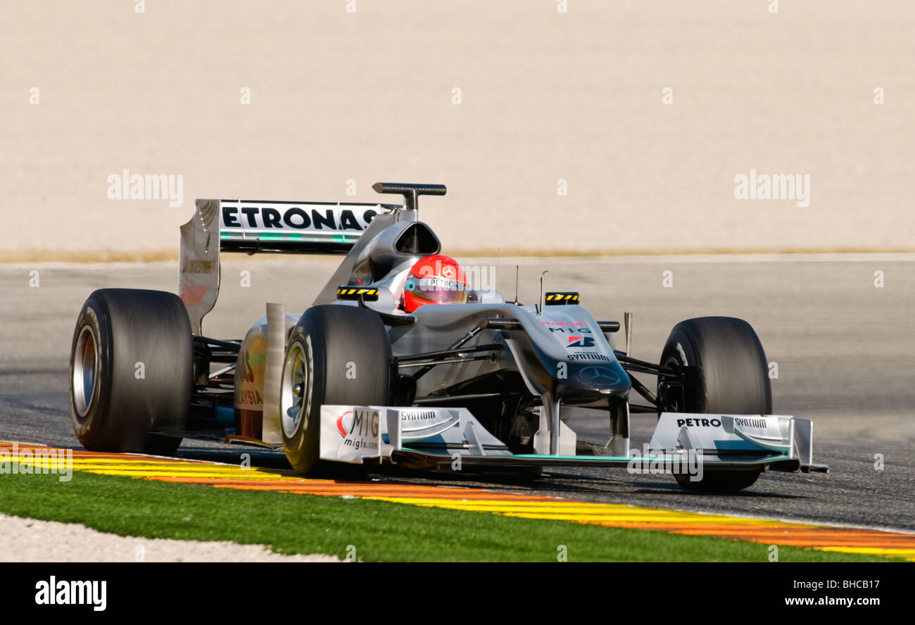 Michael SCHUMACHER testdrives the Mercedes MGP W01 Formula 1 race car ...