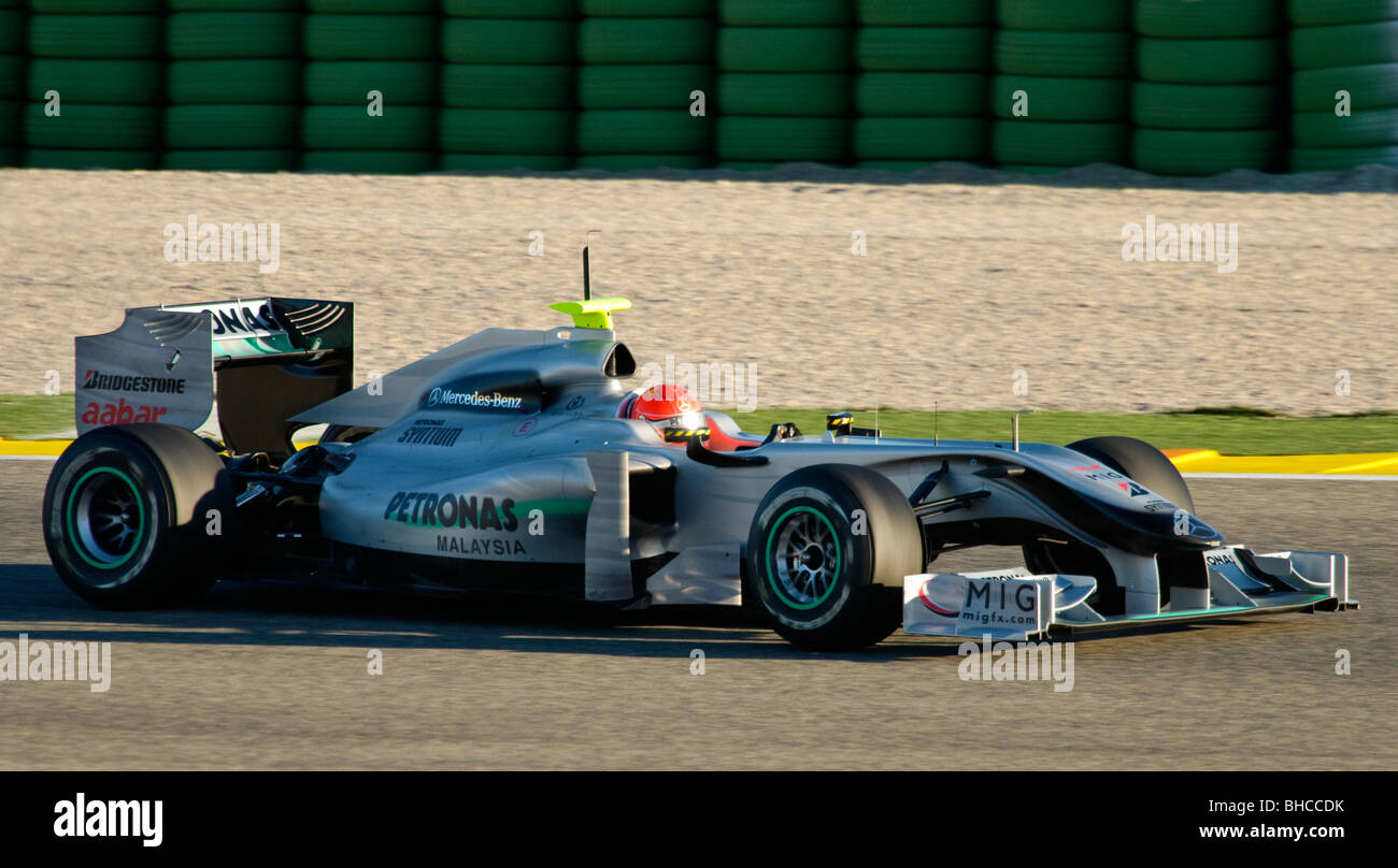 Michael SCHUMACHER testdrives the Mercedes MGP W01 Formula 1 race car ...