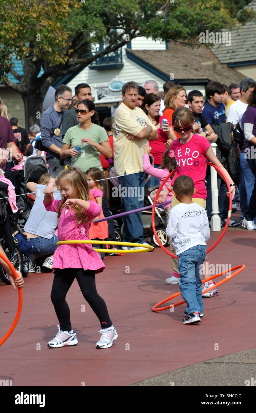 Hula hoops hi-res stock photography and images - Alamy