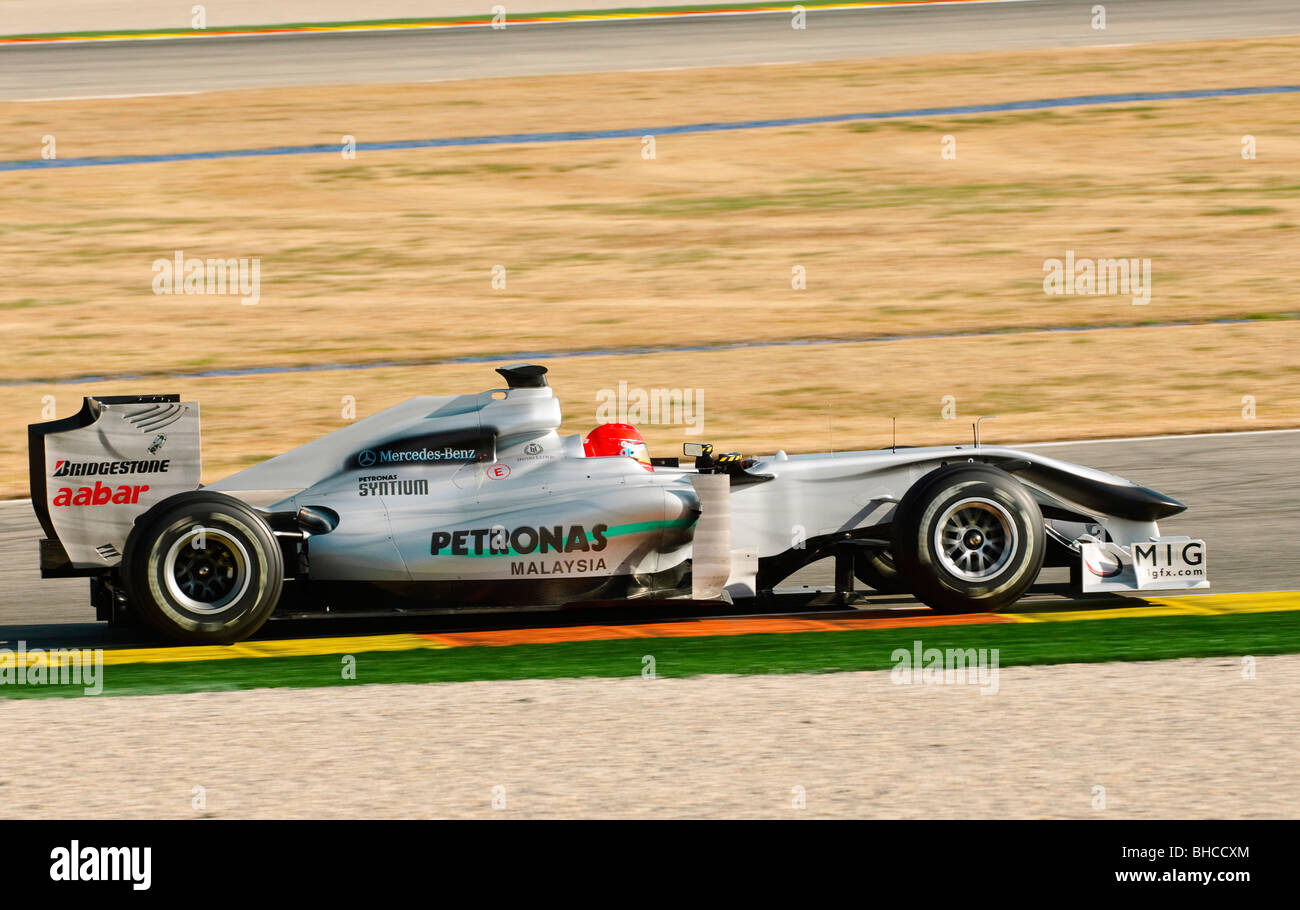 Michael SCHUMACHER testdrives the Mercedes MGP W01 Formula 1 race car ...