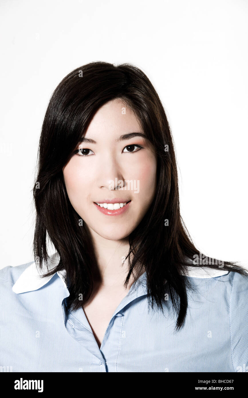 Chinese girl headshot 20s hi-res stock photography and images - Alamy