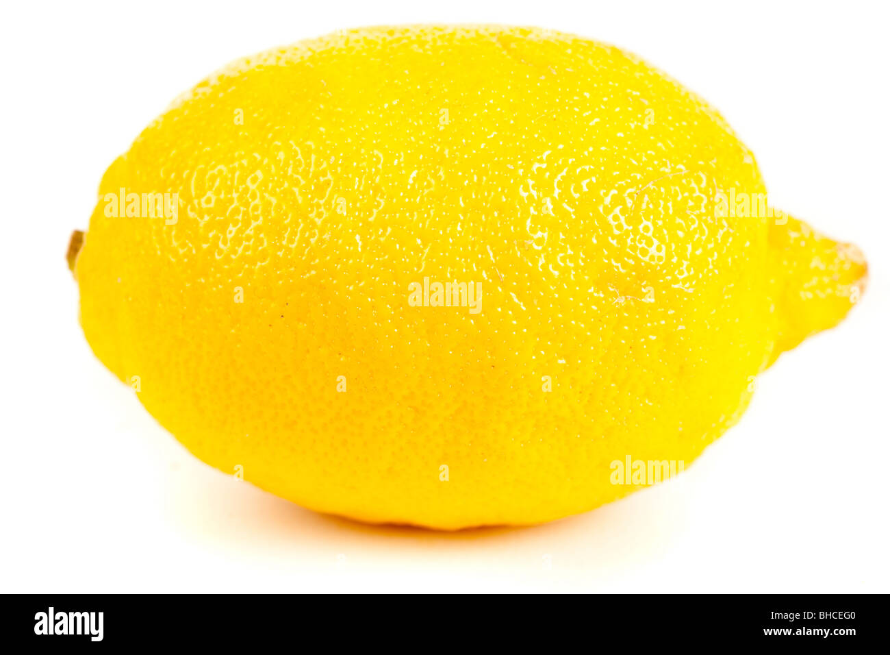 Single yellow lemon isolated on white background Stock Photo - Alamy
