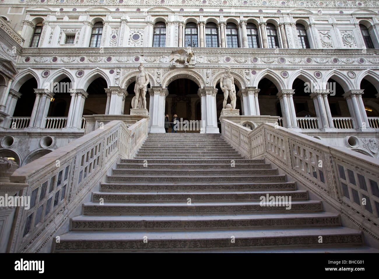 Courtyard steps inside the Doge's Palace, Venice, Italy Stock Photo - Alamy
