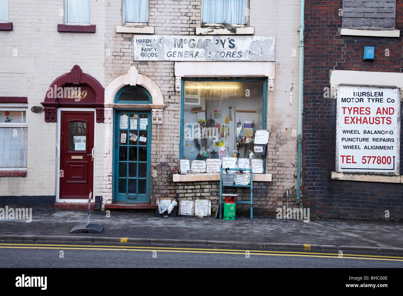 English general store hi-res stock photography and images - Alamy
