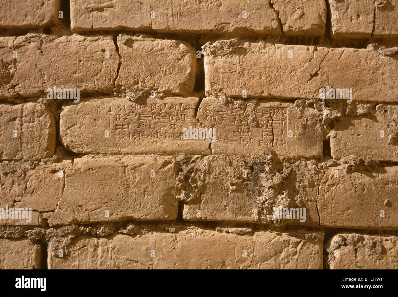 Cuneiform writing hi-res stock photography and images - Alamy