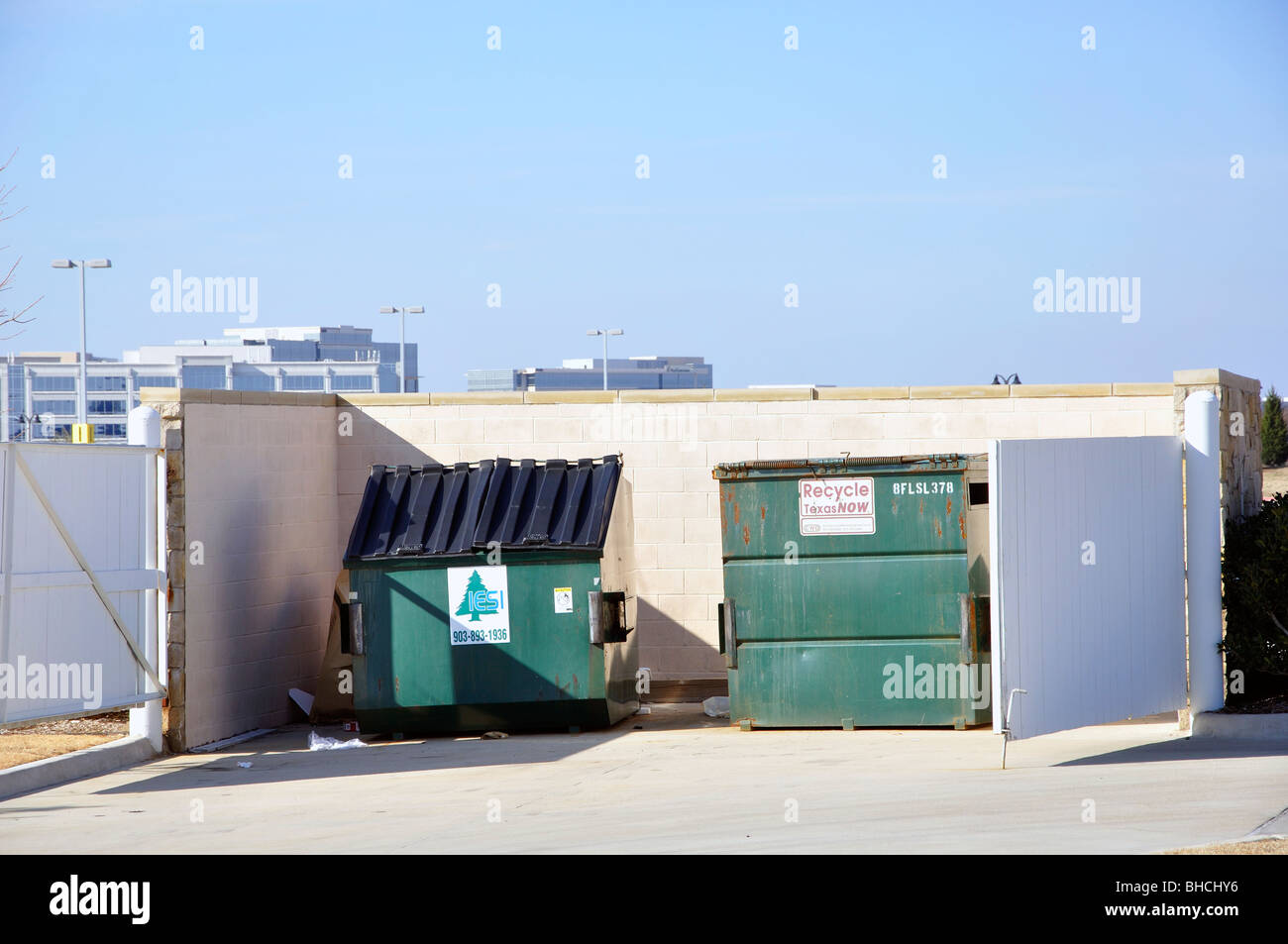 Garbage bin bins usa recycling trash united states green waste hi-res ...