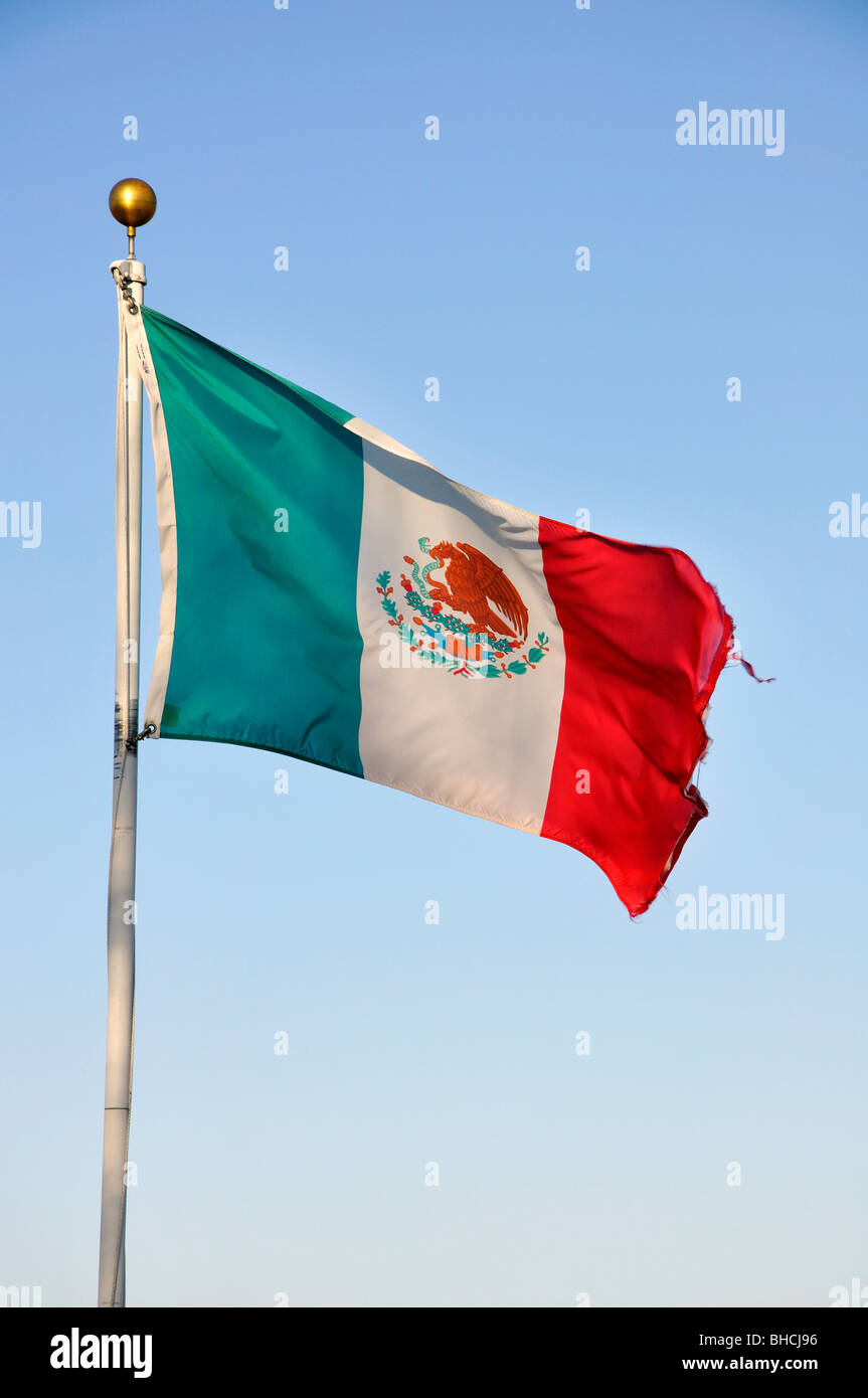 Mexican flag torn old hi-res stock photography and images - Alamy