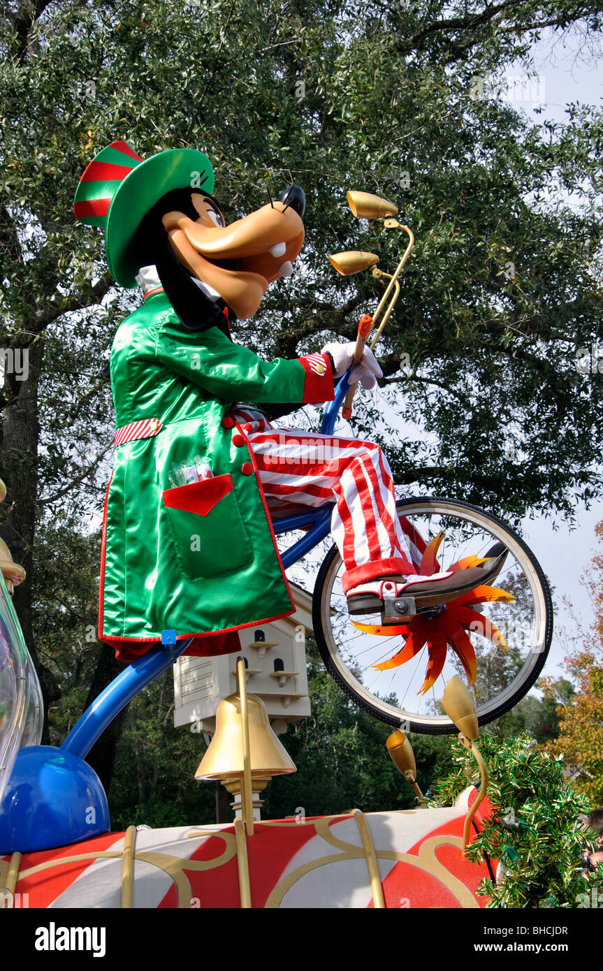 Goofy Disney High Resolution Stock Photography and Images - Alamy