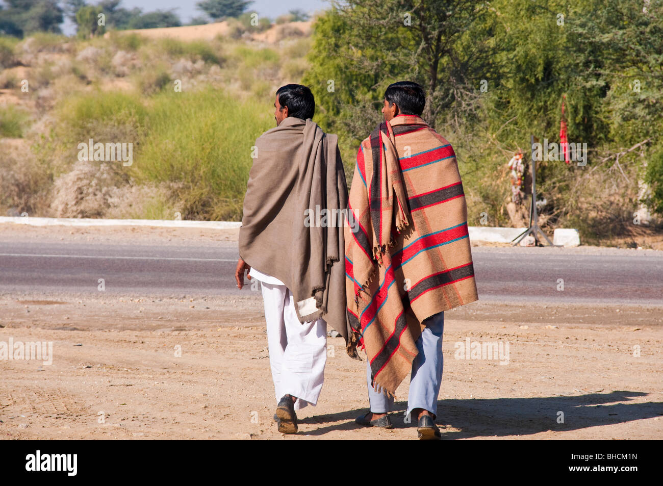 Crossing Road India Stock Photos & Crossing Road India Stock Images - Alamy