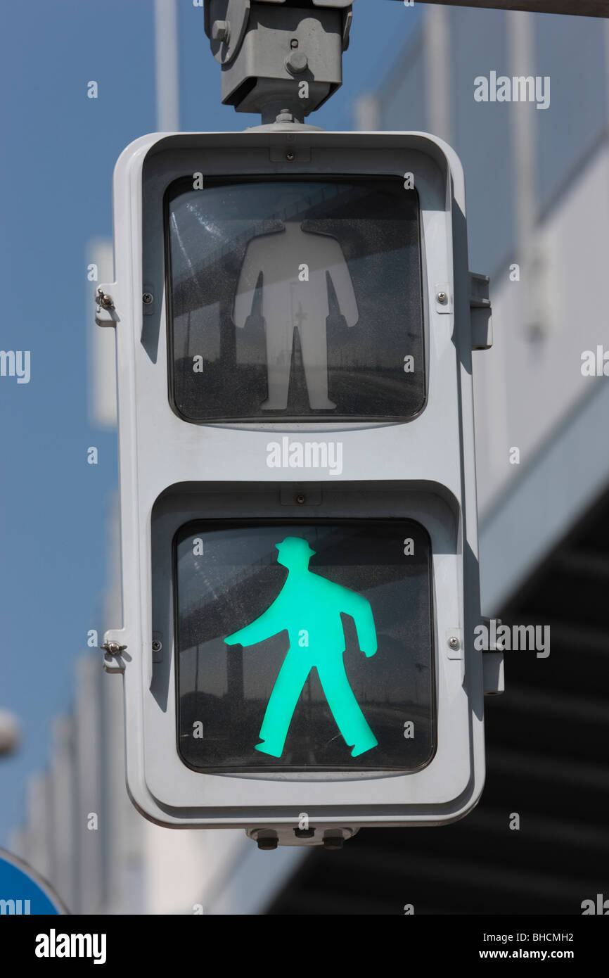 Walk Signal Tokyo Prefecture Honshu Japan Stock Photo - Alamy