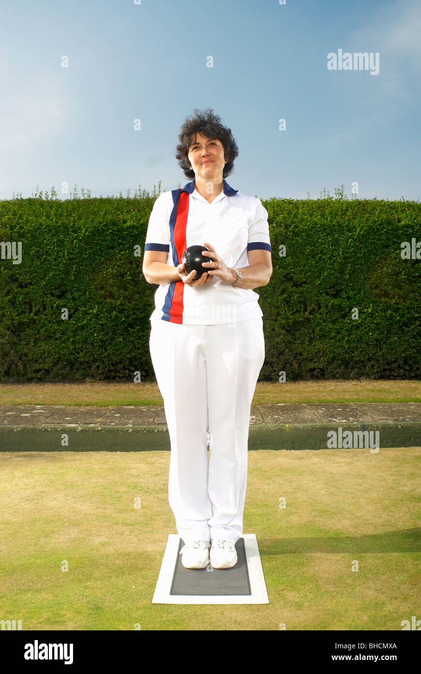 Lawn bowler hi-res stock photography and images - Alamy