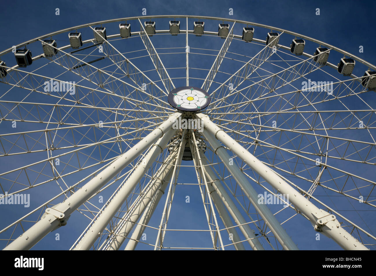 Detail of white ferris wheel Stock Photo - Alamy