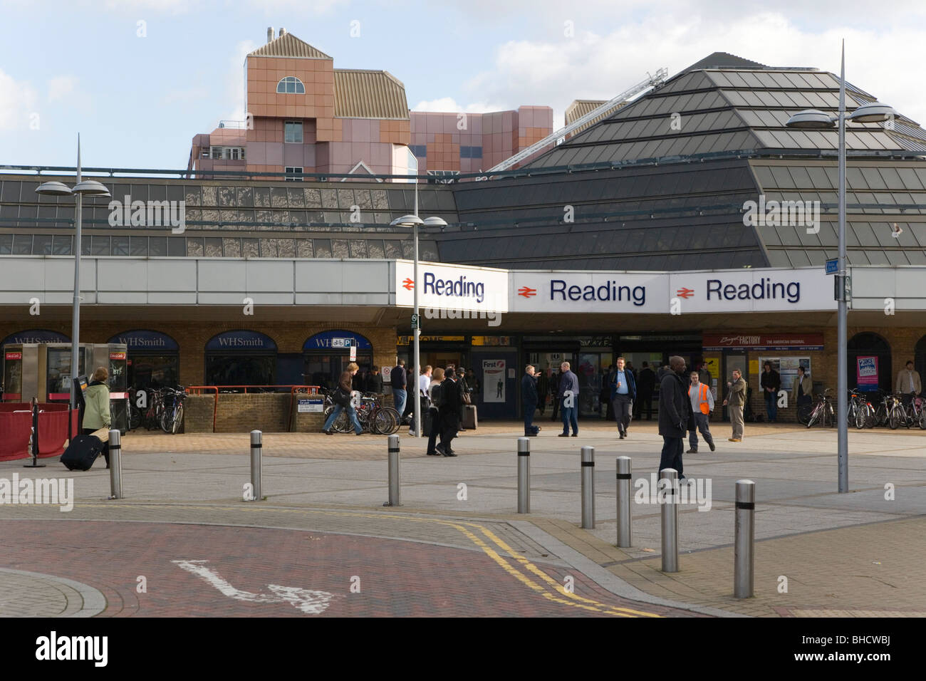 Reading railway station. Reading. Berkshire. UK Stock Photo - Alamy
