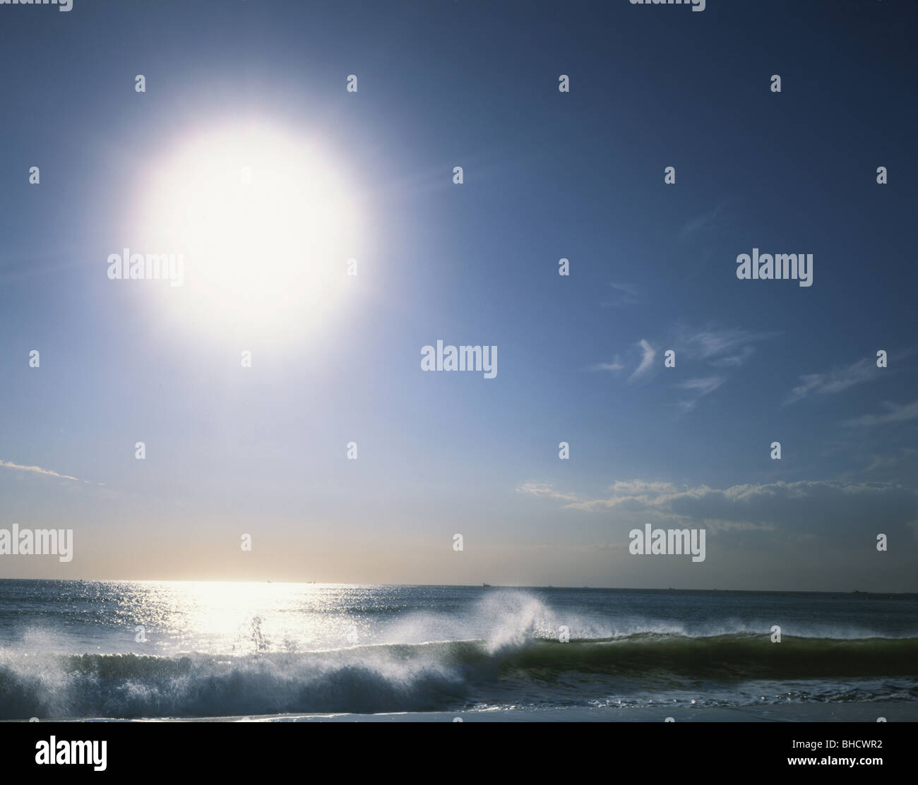 Sun rising over sea, Inamuragasaki, Kanagawa Prefecture, Japan Stock ...