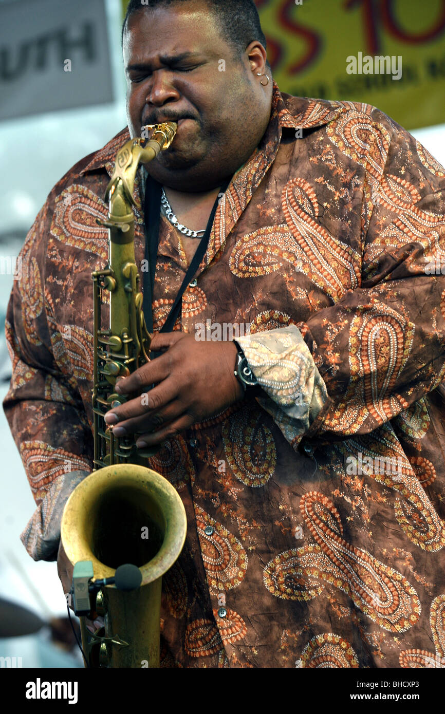 Fat men concert hi-res stock photography and images - Alamy
