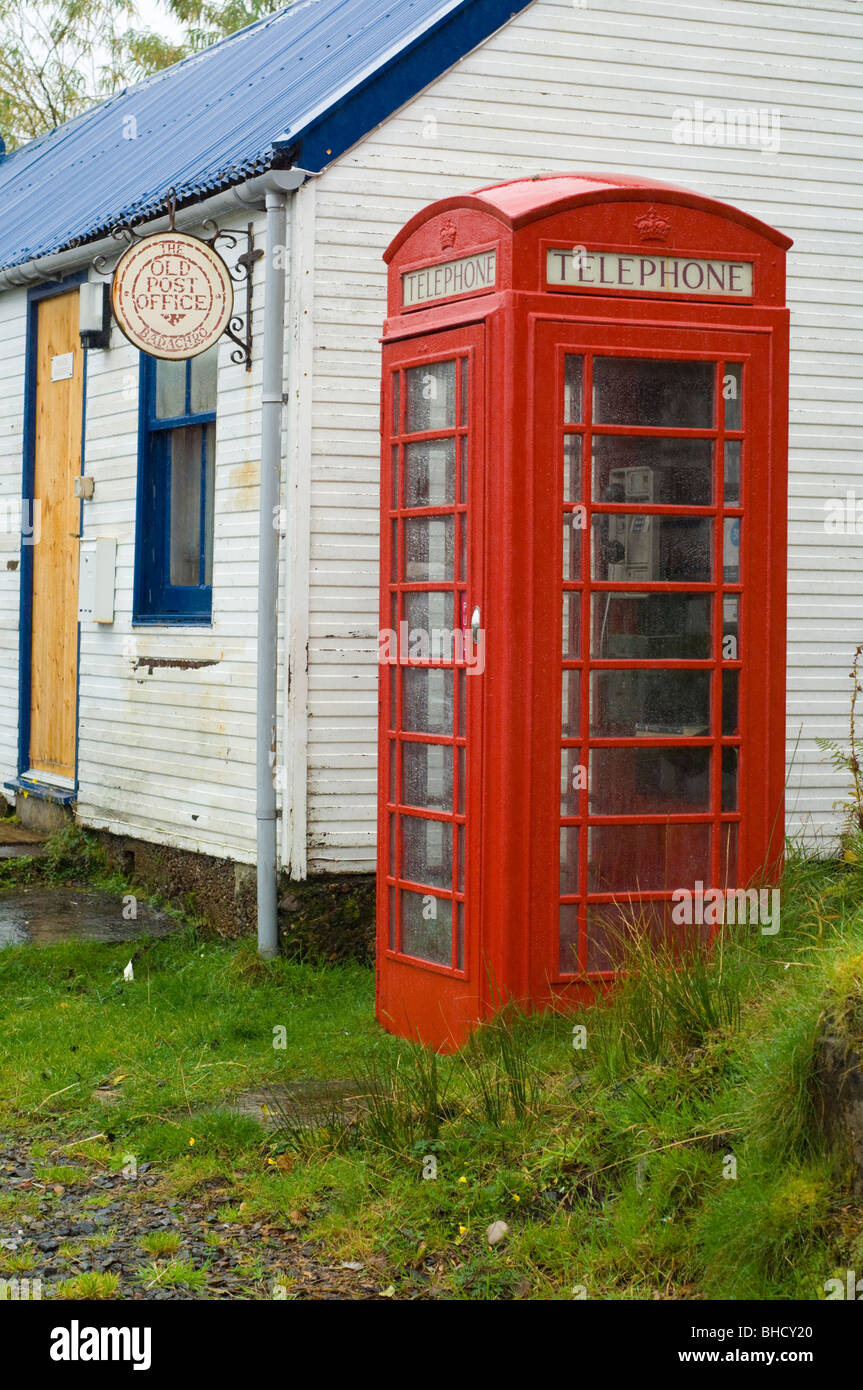 Traditional post office small shop hi-res stock photography and images ...