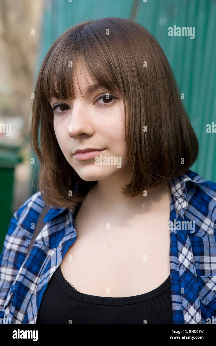 portrait of young serious teen girl outdoor Stock Photo - Alamy