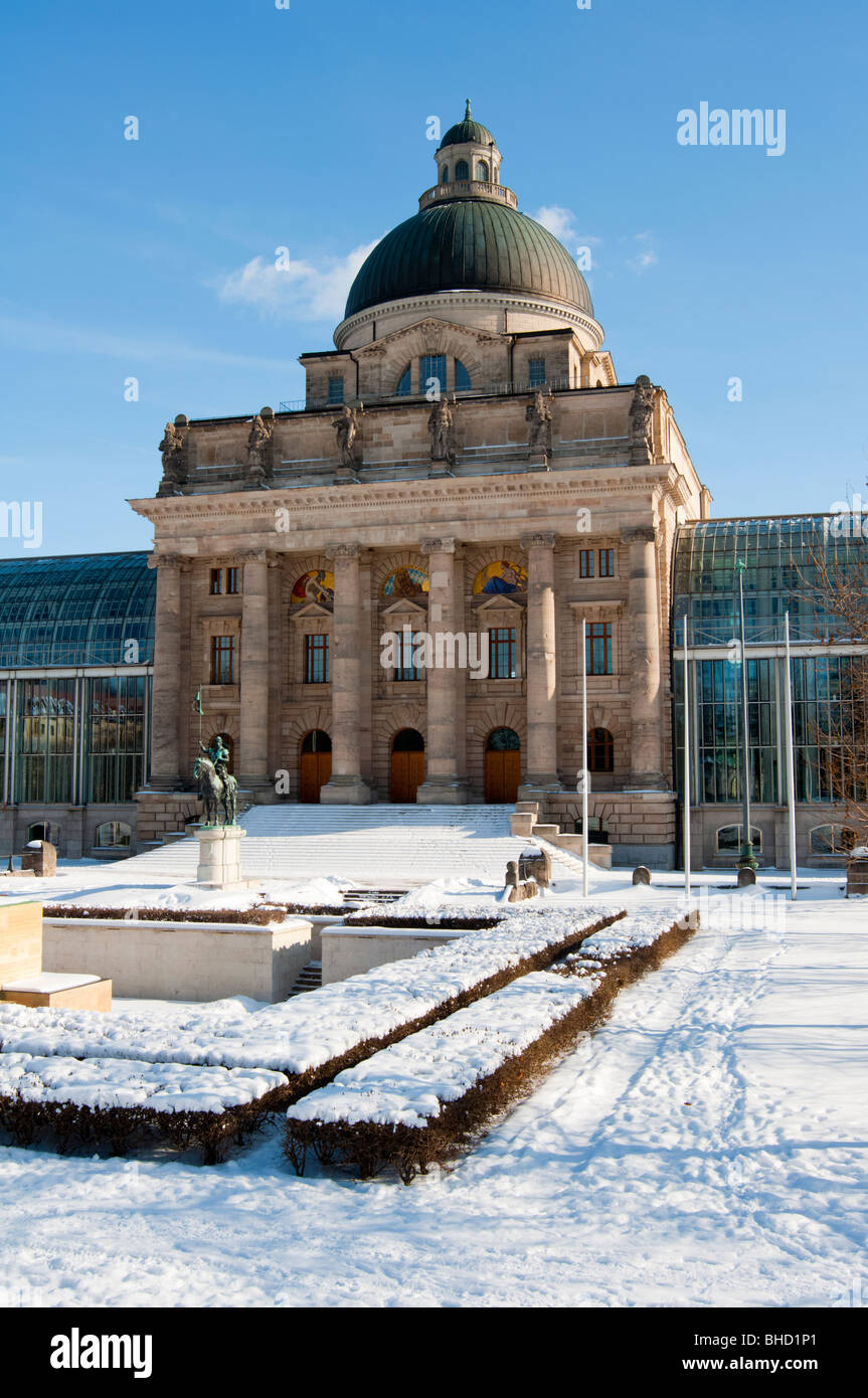 New chancellery building hi-res stock photography and images - Alamy