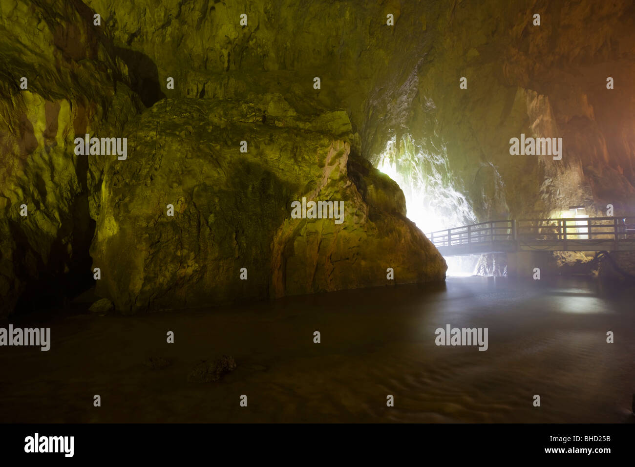 Limestone caves japan hi-res stock photography and images - Alamy