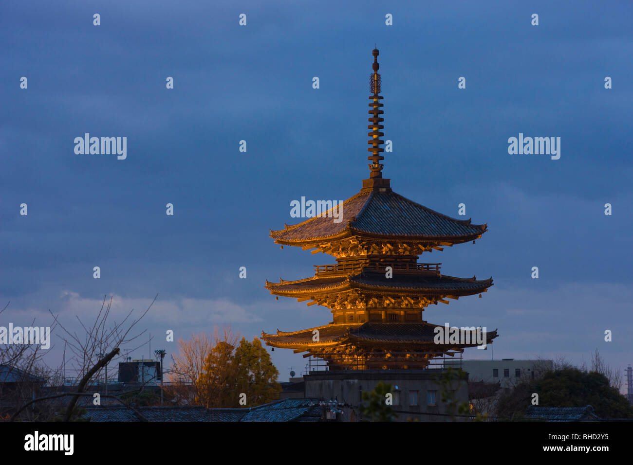 Five storied pagoda hi-res stock photography and images - Alamy