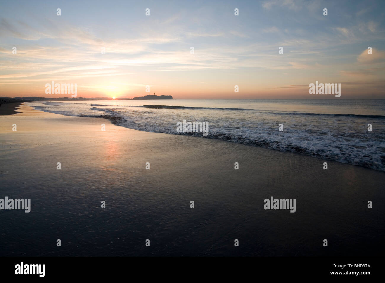 Sunrise over beach, Enoshima Island, Tsujido, Kanagawa Prefecture ...