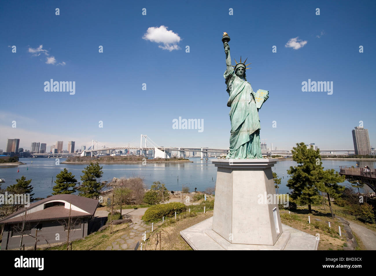 Replica Statue of Liberty - Odaiba. Minato-ku, Tokyo Prefecture, Japan ...