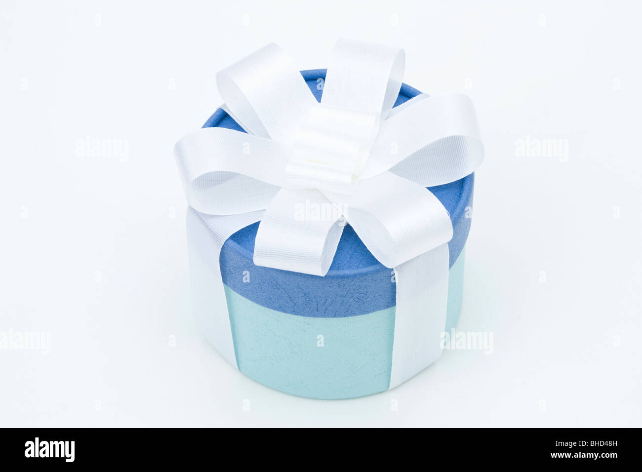 Birthday gift box hi-res stock photography and images - Alamy
