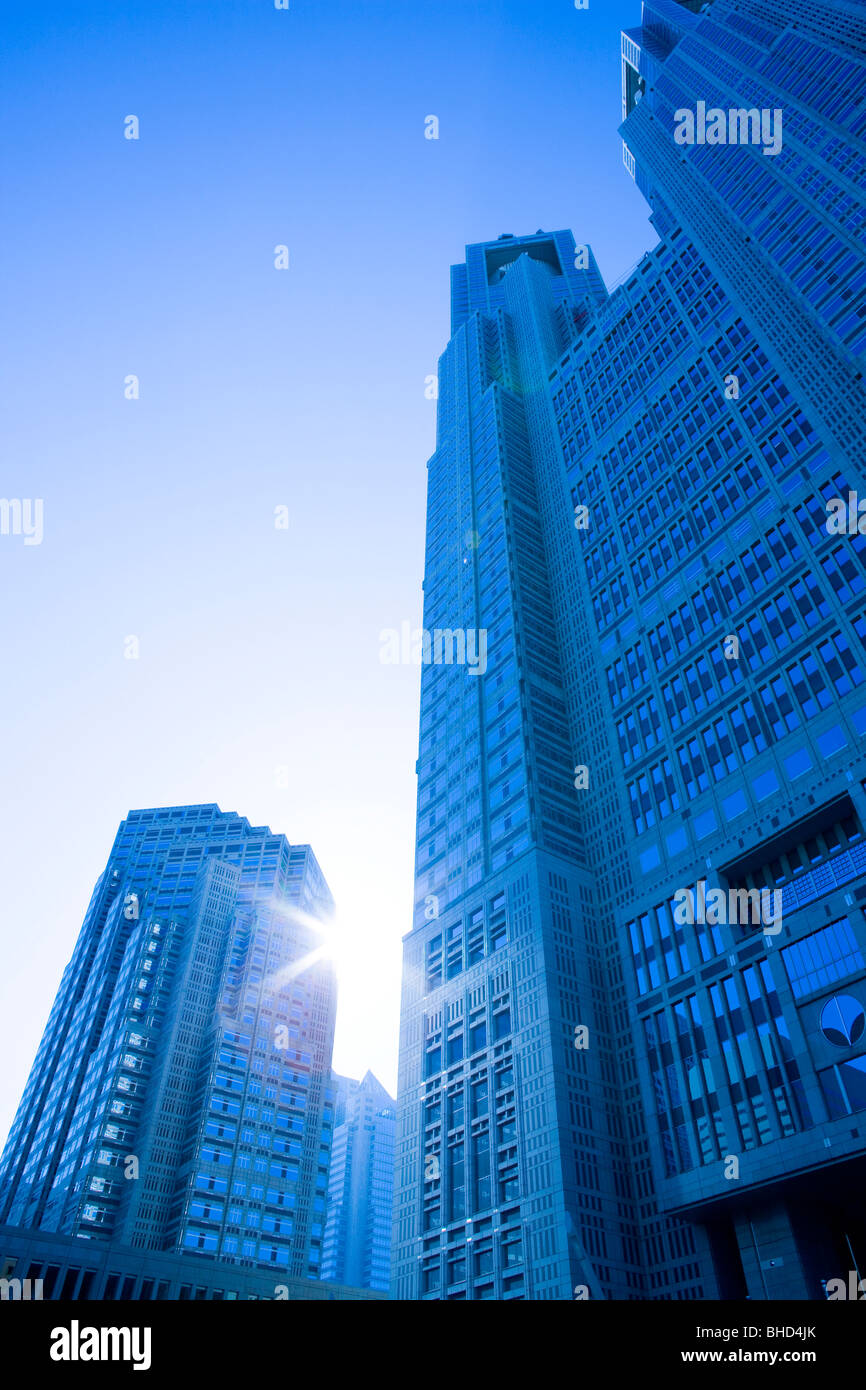 Government building of the prefecture tokyo hi-res stock photography ...