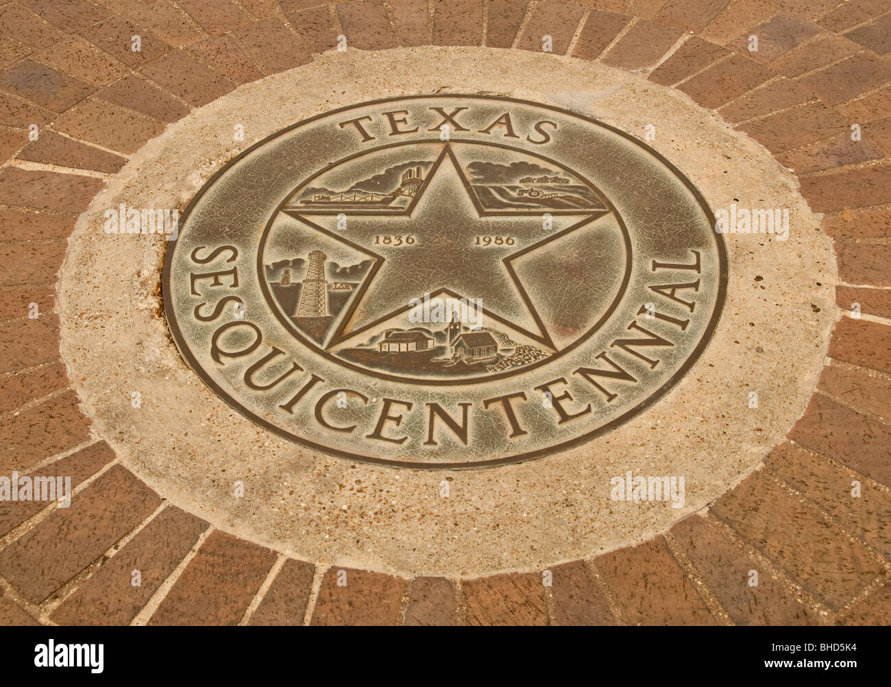 Dallas historic history structure hi-res stock photography and images ...