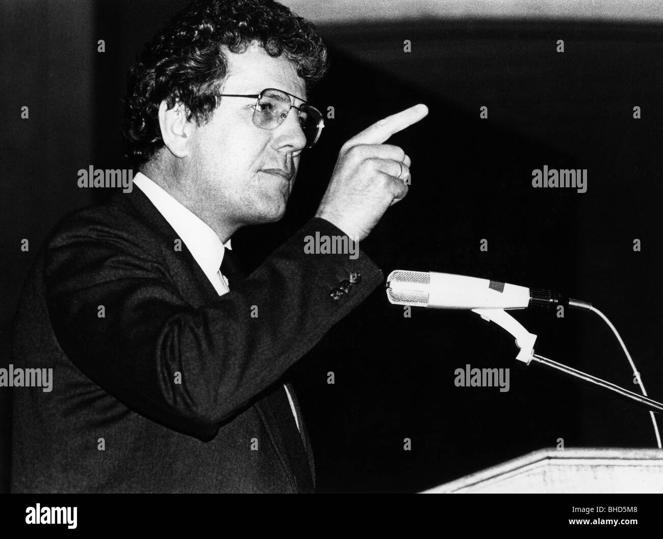 Former federal minister hi-res stock photography and images - Alamy
