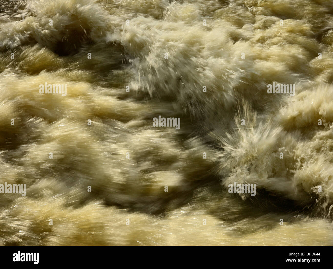 Abstract flowing water, with blur and movement Stock Photo - Alamy