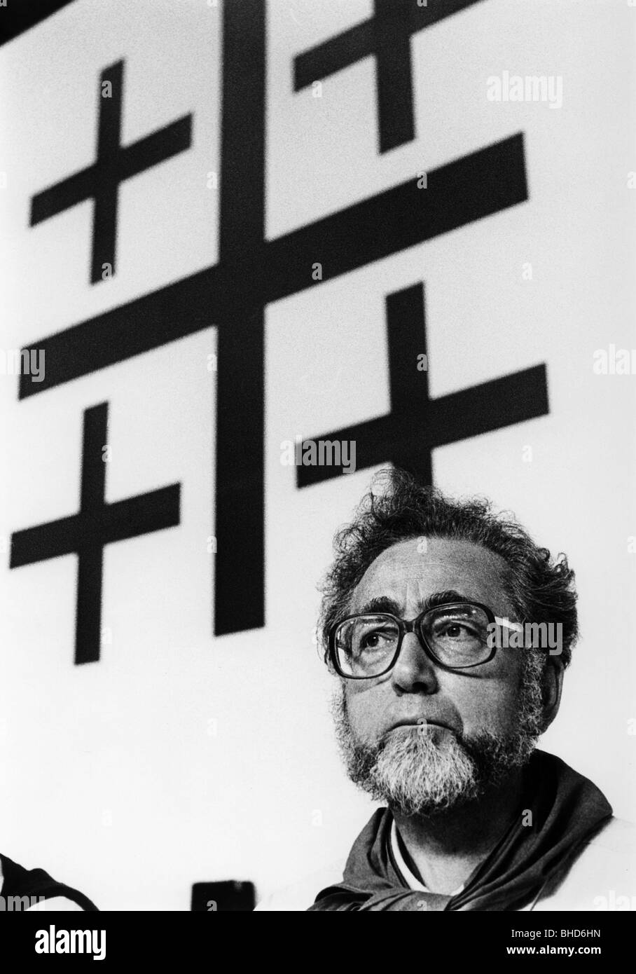 Eppler, Erhard, * 9.12.1926, German politician (SPD), half length ...