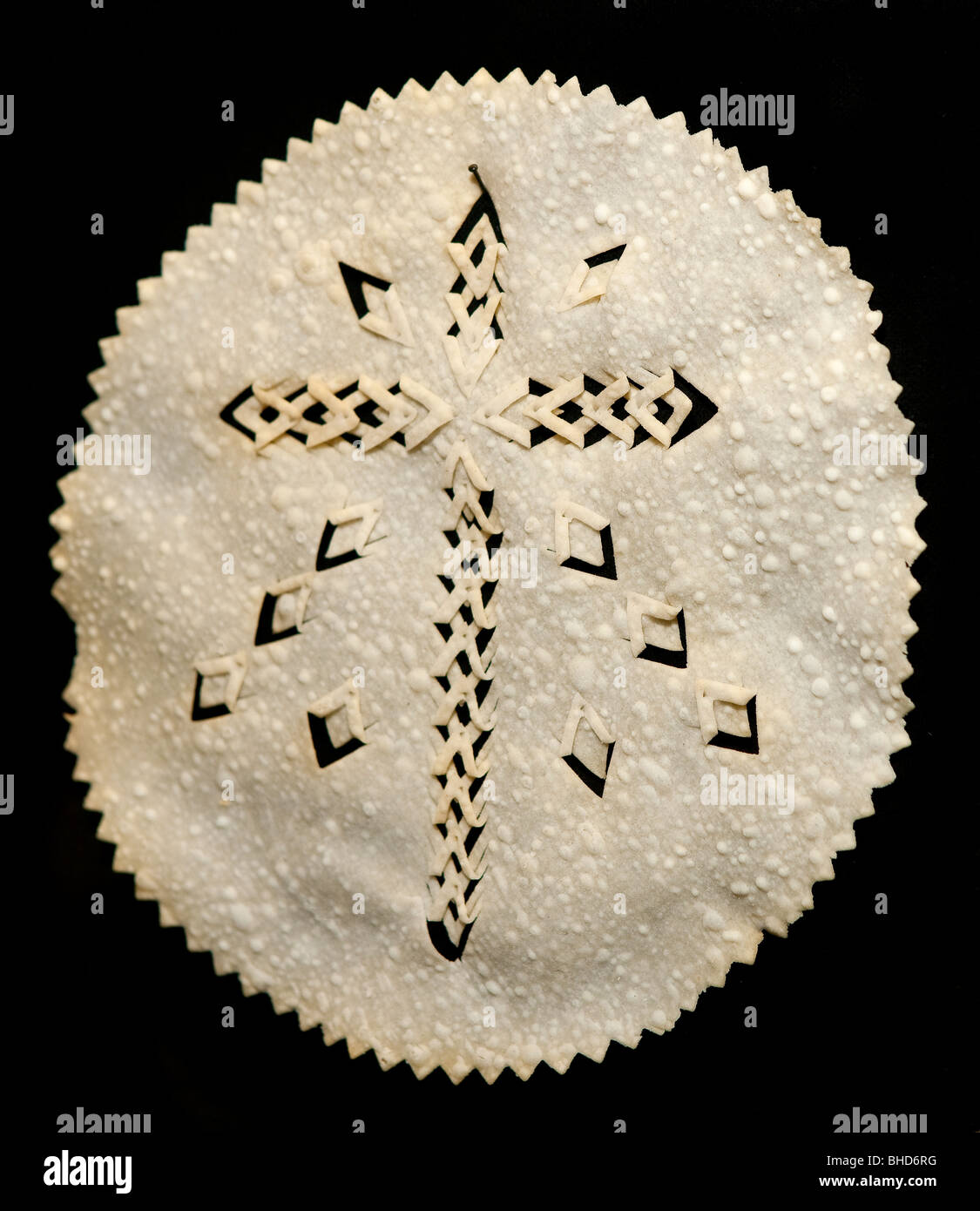 Traditional Christmas Laufabraud, or leaf bread Stock Photo - Alamy