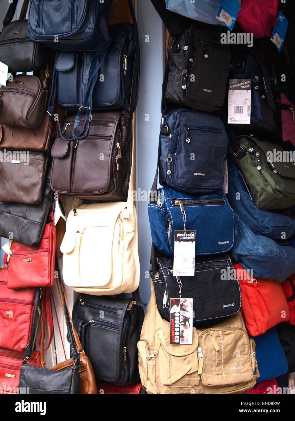 Shop display of handbags hi-res stock photography and images - Alamy