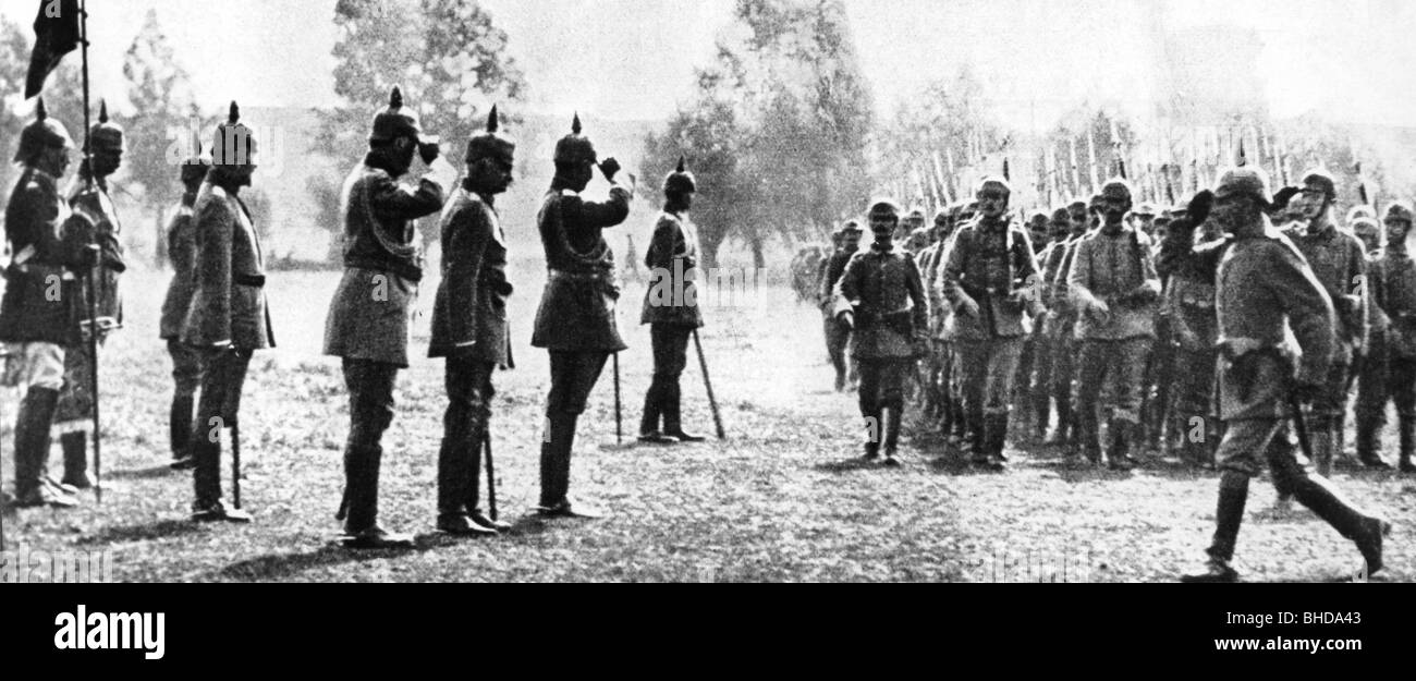 World war 1 military parade hi-res stock photography and images - Alamy