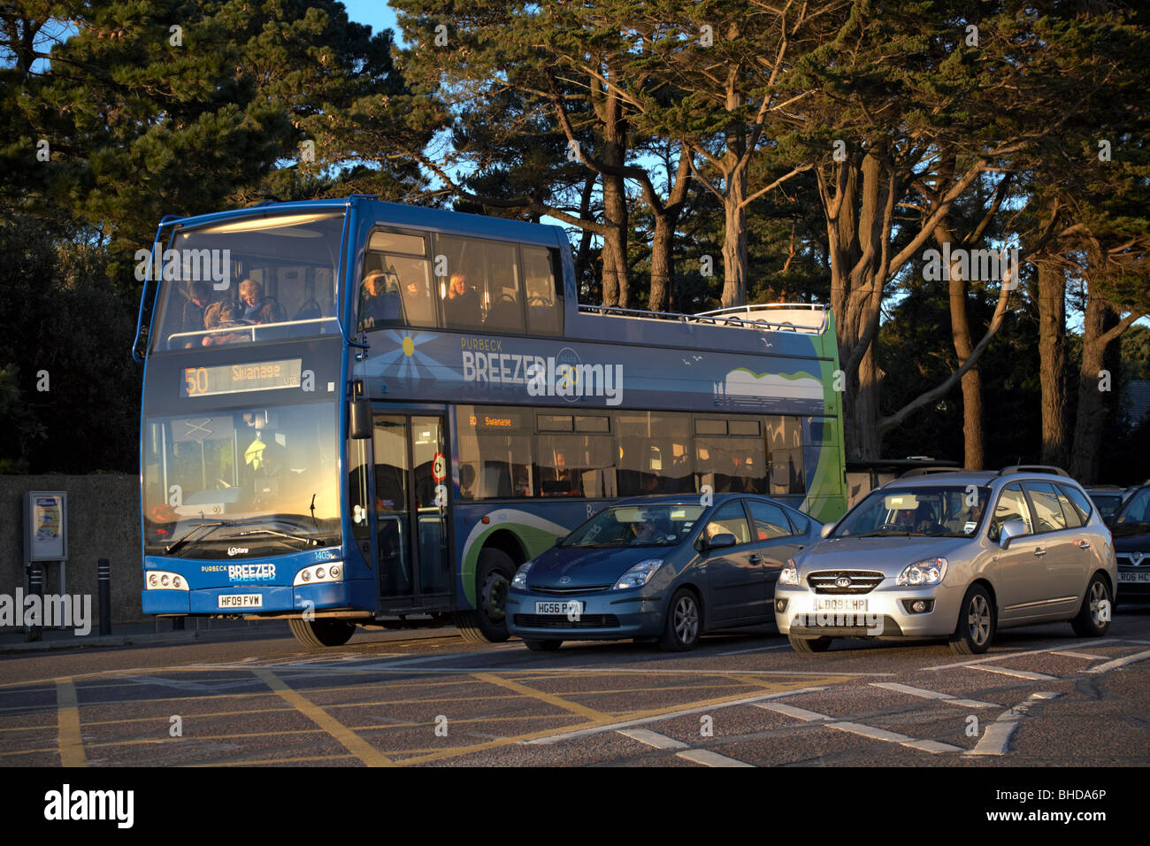 Wilts & Dorset breezer bus and cars stopped at Sandbanks Ferry way ...