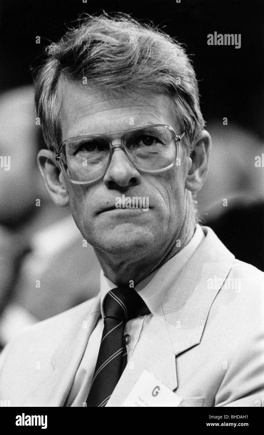 Ingvar carlsson prime minister party hi-res stock photography and ... Ingvar carlsson prime minister party hi-res stock photography and ...