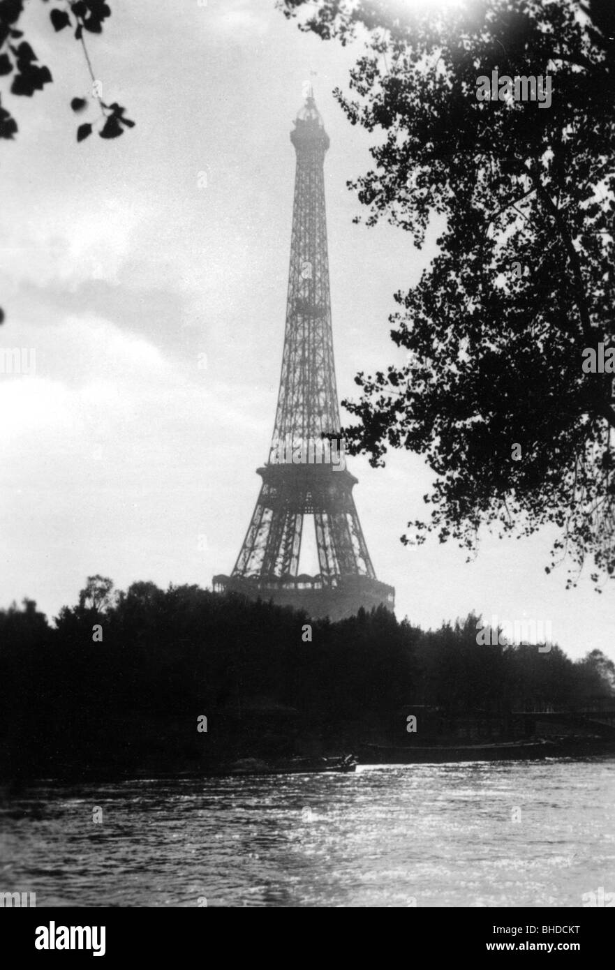 France paris view river Black and White Stock Photos & Images - Alamy