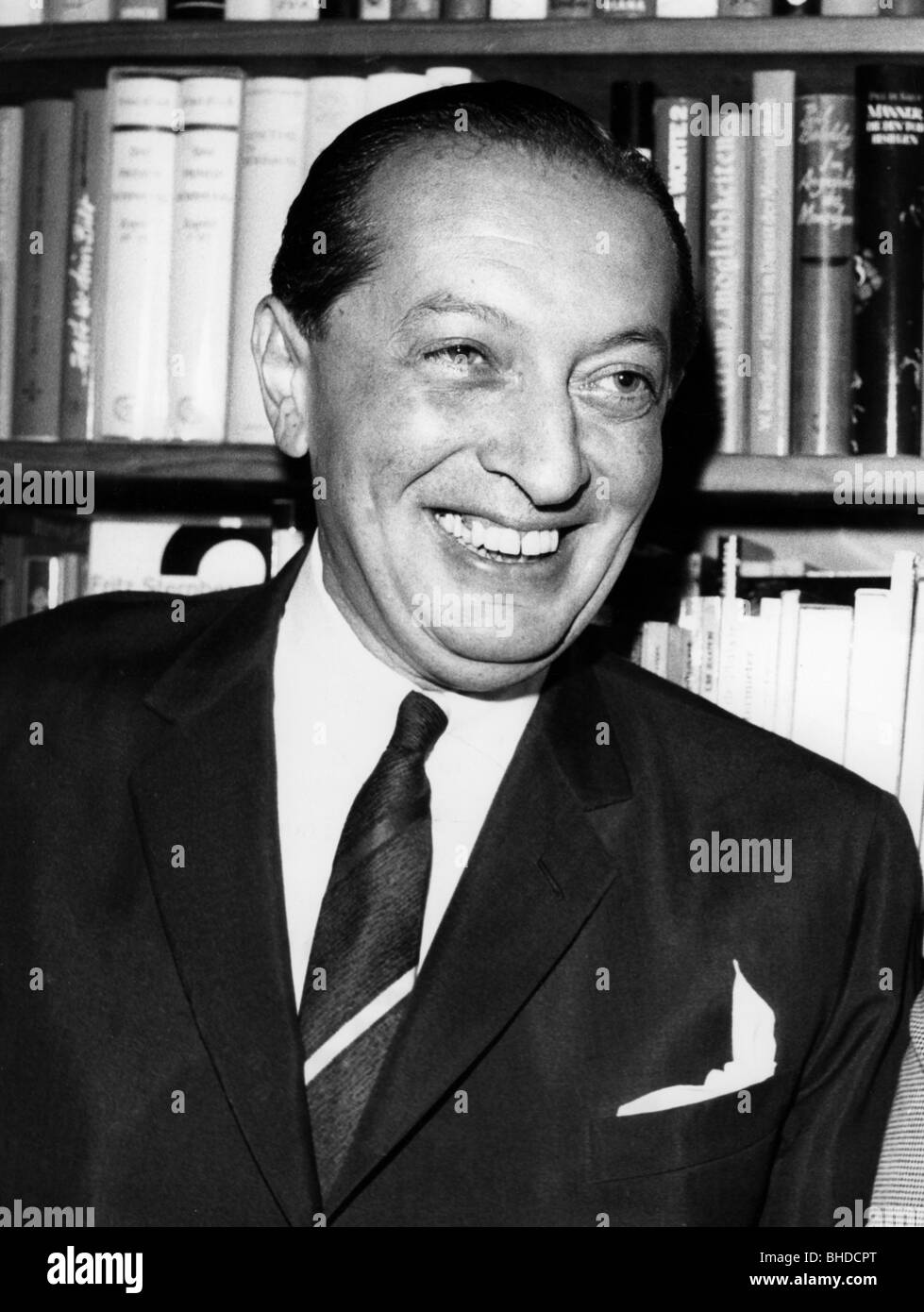 1911 1977 hi-res stock photography and images - Alamy