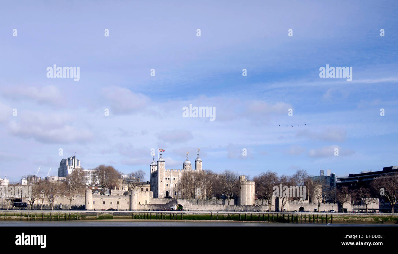 London city office view hi-res stock photography and images - Alamy