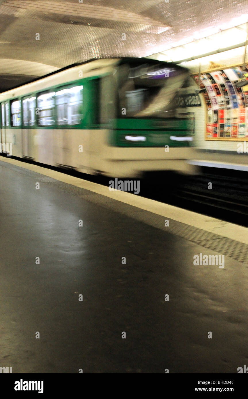 Paris commuter train hi-res stock photography and images - Alamy