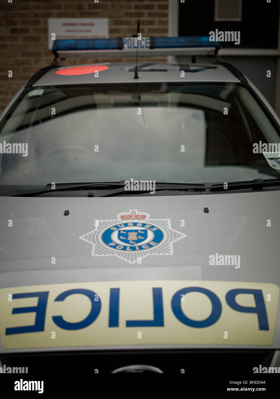 A police car outside a police station Stock Photo - Alamy