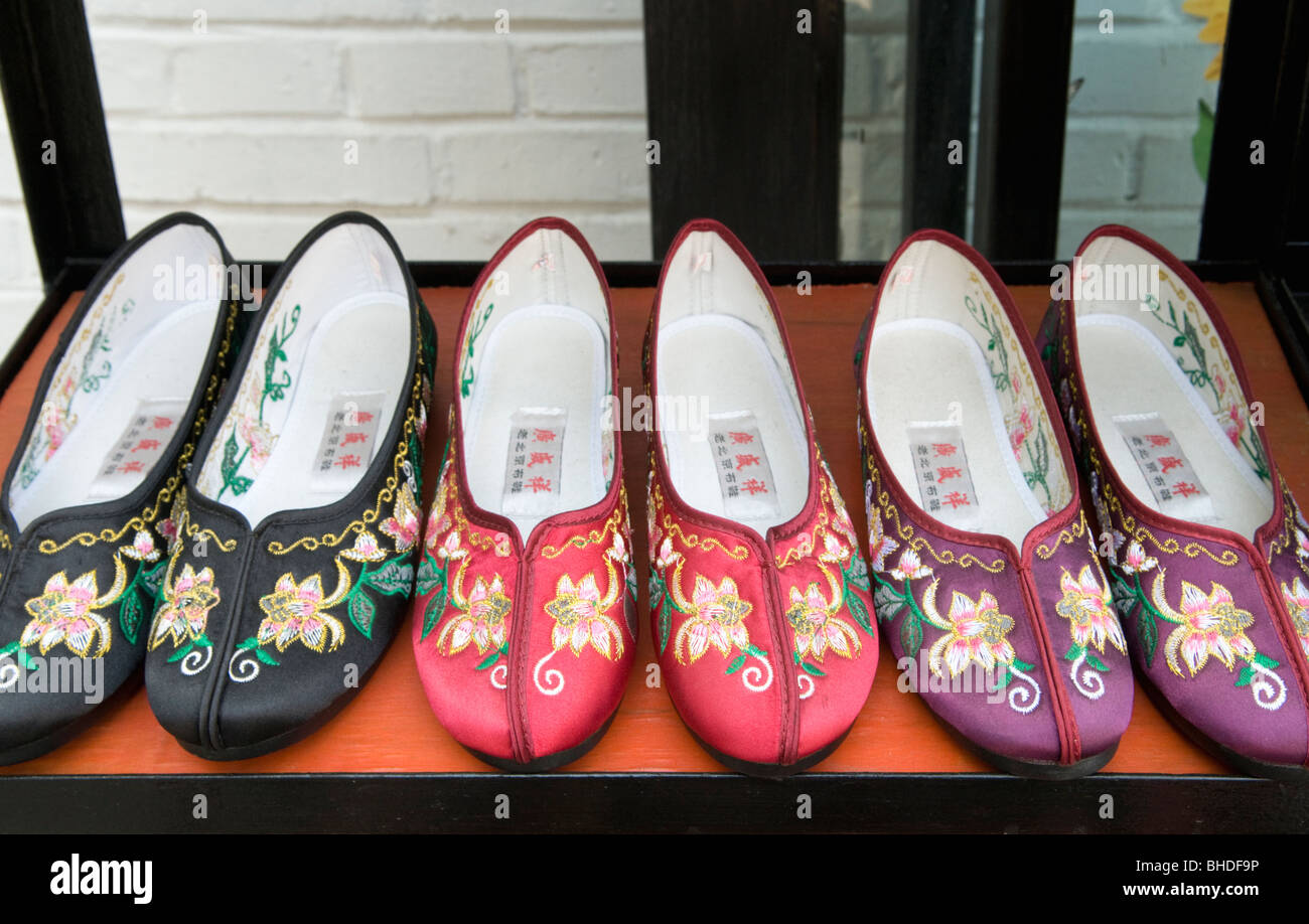 Chinese slippers hi-res stock photography and images - Alamy